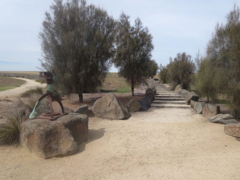 Altona to 100 Steps of Federation - Walking Maps