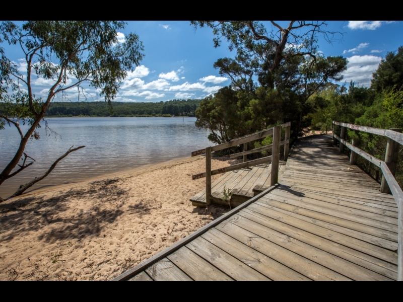Moe - Yallourn Rail Trail - Walking Maps