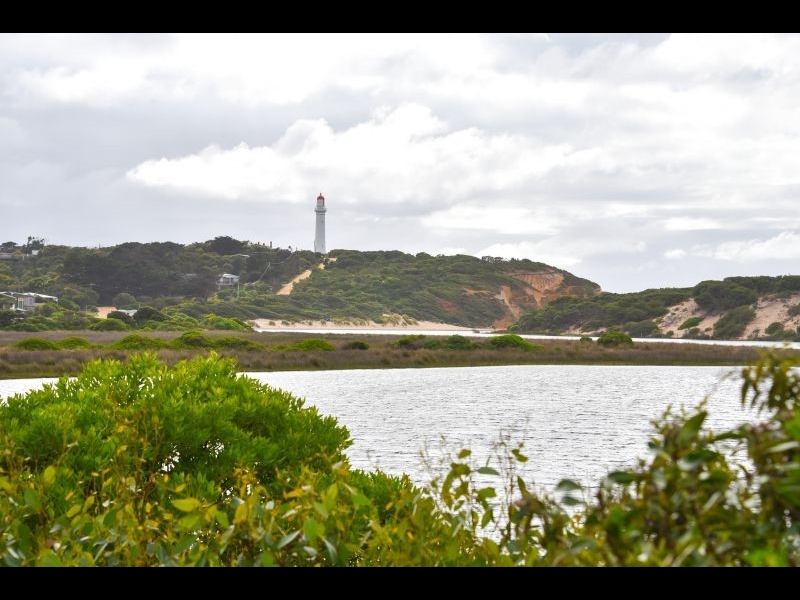 Lighthouse Discovery Walk, Split Point Lighthouse to Fairhaven ...