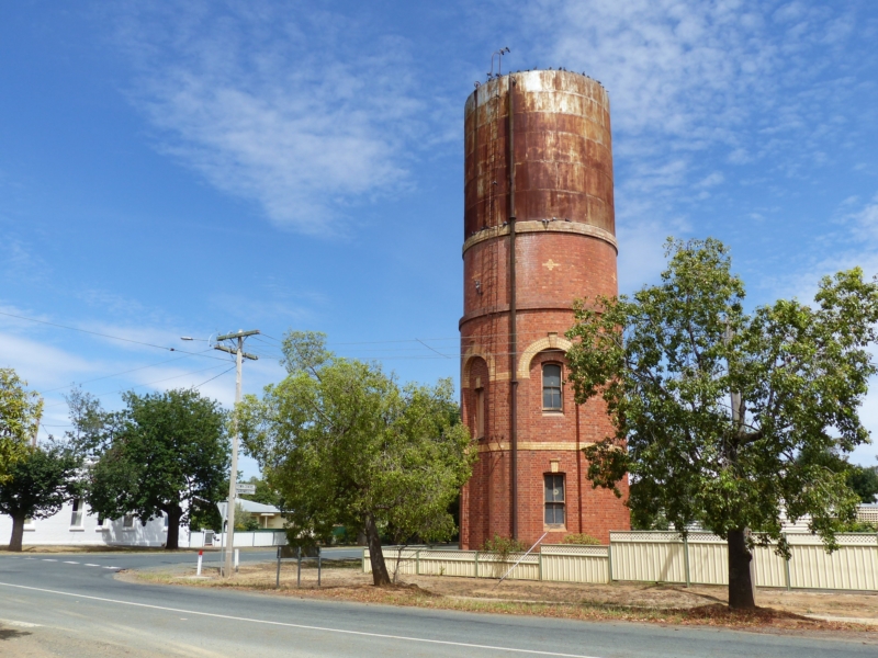 Explore Elmore - Walking Maps