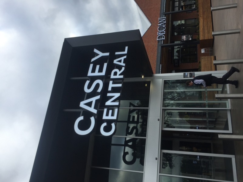 Hillsmeade Reserve to Casey Central - Walking Maps