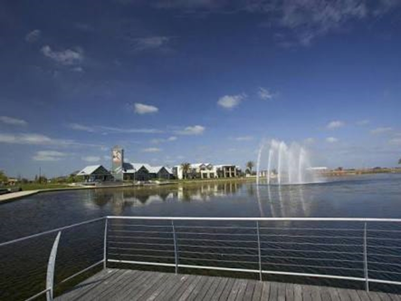 lakeside walk - Walking Maps