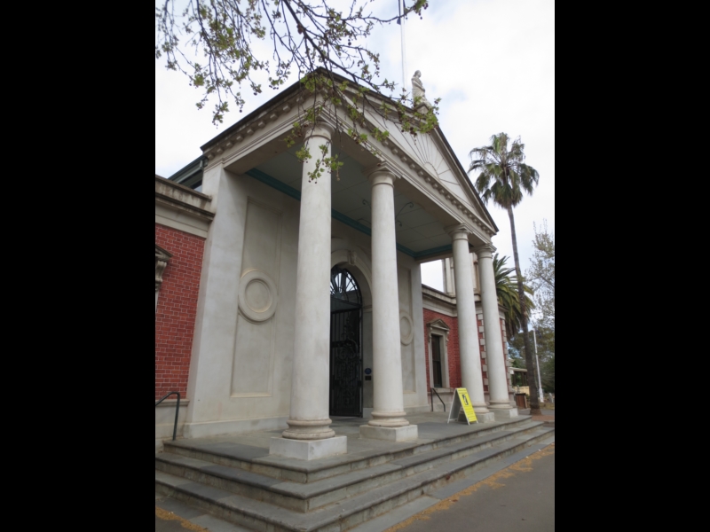 A Town Walk in Historic Castlemaine - Walking Maps