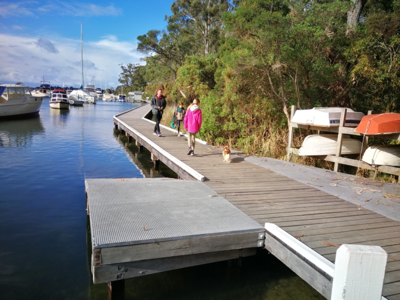 Metung's waterfront walk - Walking Maps