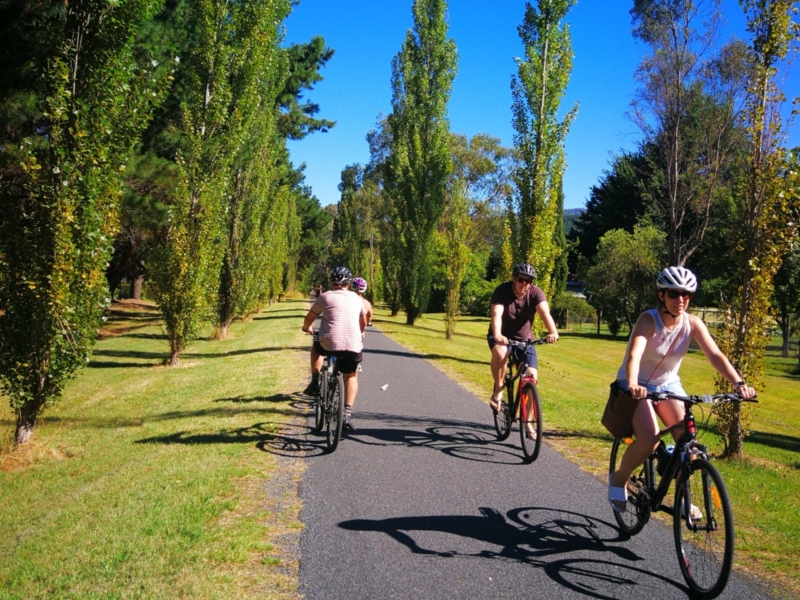 Bright to Porepunkah (Murray to Mountains Rail Trail) - Walking Maps