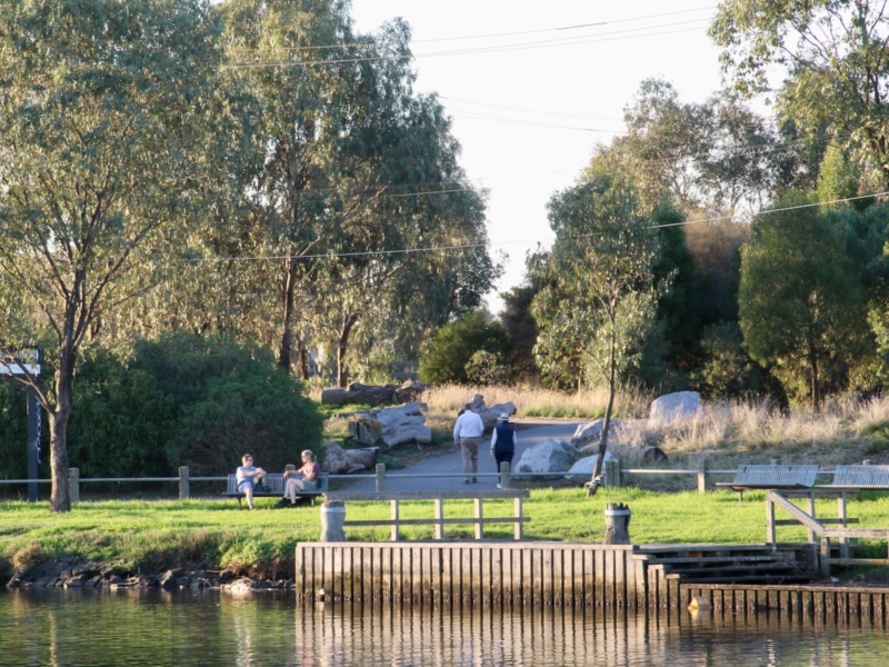 Newell's Paddock / Riverside Park loop walk - Walking Maps
