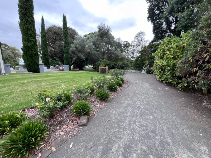 Koroit Botanic Gardens - Walking Maps