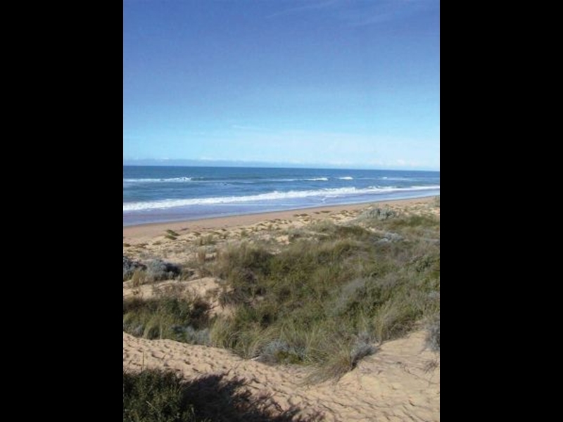 Golden Beach - Walking Maps